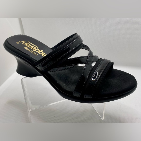 California Magdesians | Shoes | Magdesians Black Fabric And Patent ...